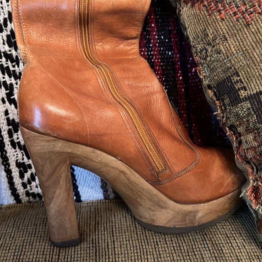 Vintage 1970s Sbicca Platform Heel Leather Boots Size… - Gem